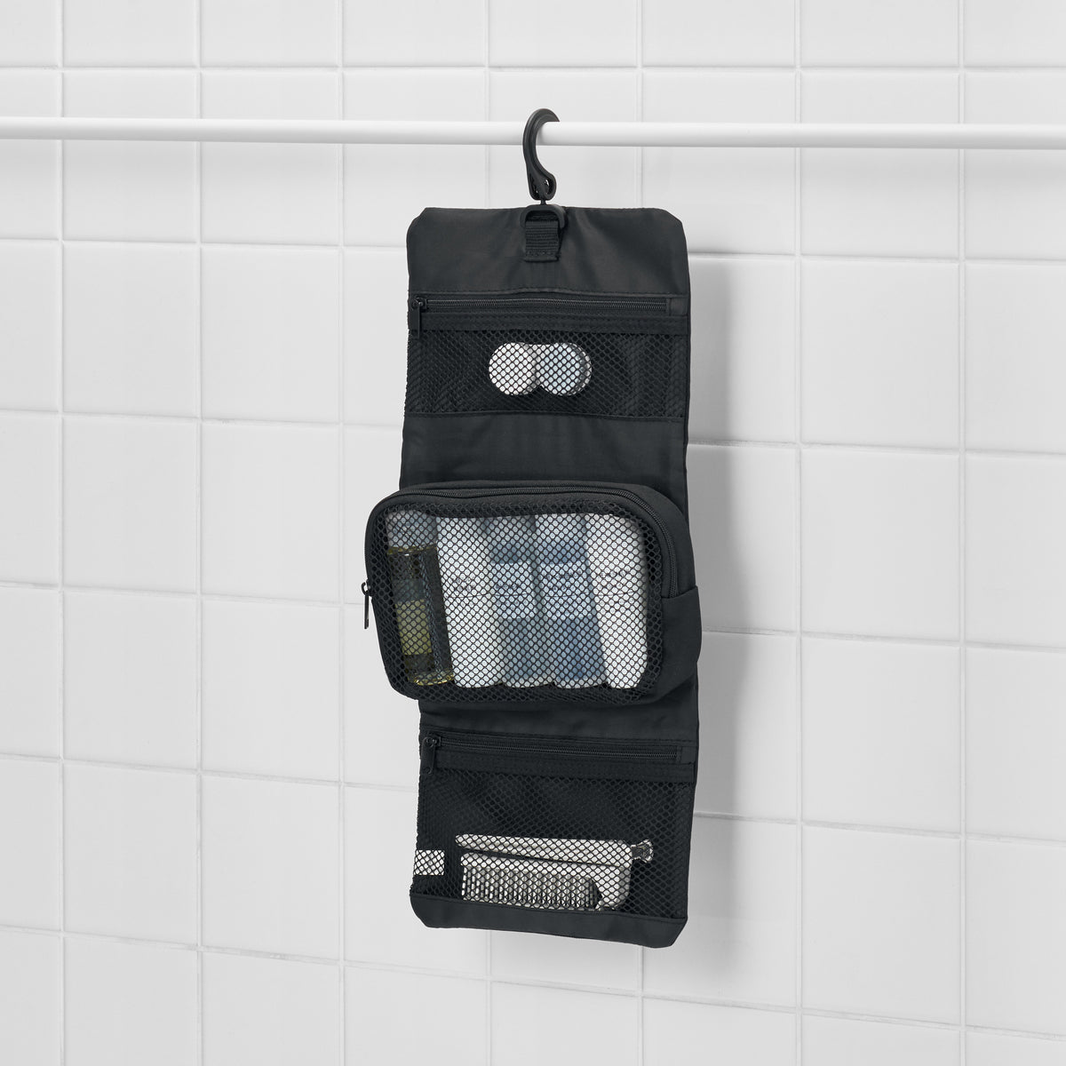 Hanging Case with Pouch | Travel Organizers | MUJI USA