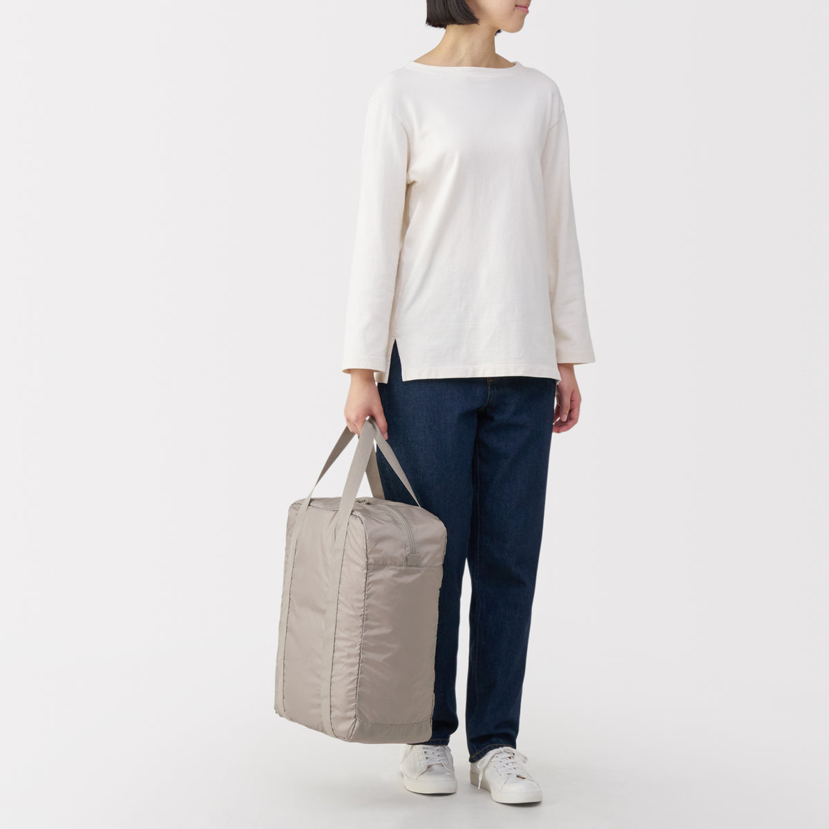 Pocketable Water Repellent Tall Boston Bag | Travel Bags | MUJI USA