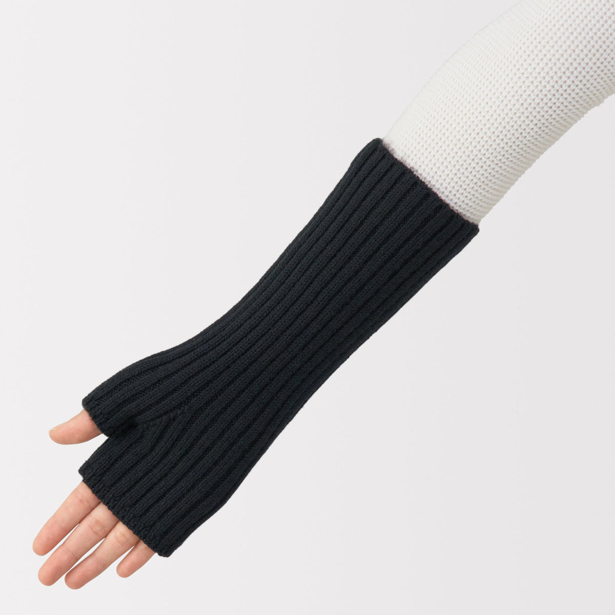 Merino Wool Ribbed Arm Warmers | Winter Accessories | MUJI USA