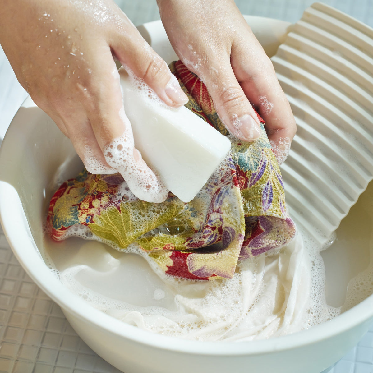 Polyethylene Washing Board | Laundry Accessories | MUJI USA