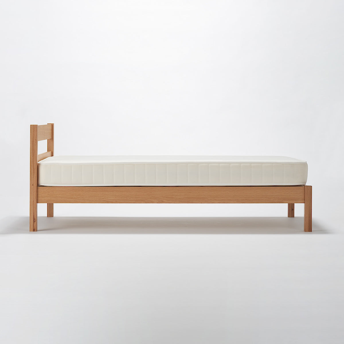 [HD] Wooden Bed — MUJI USA