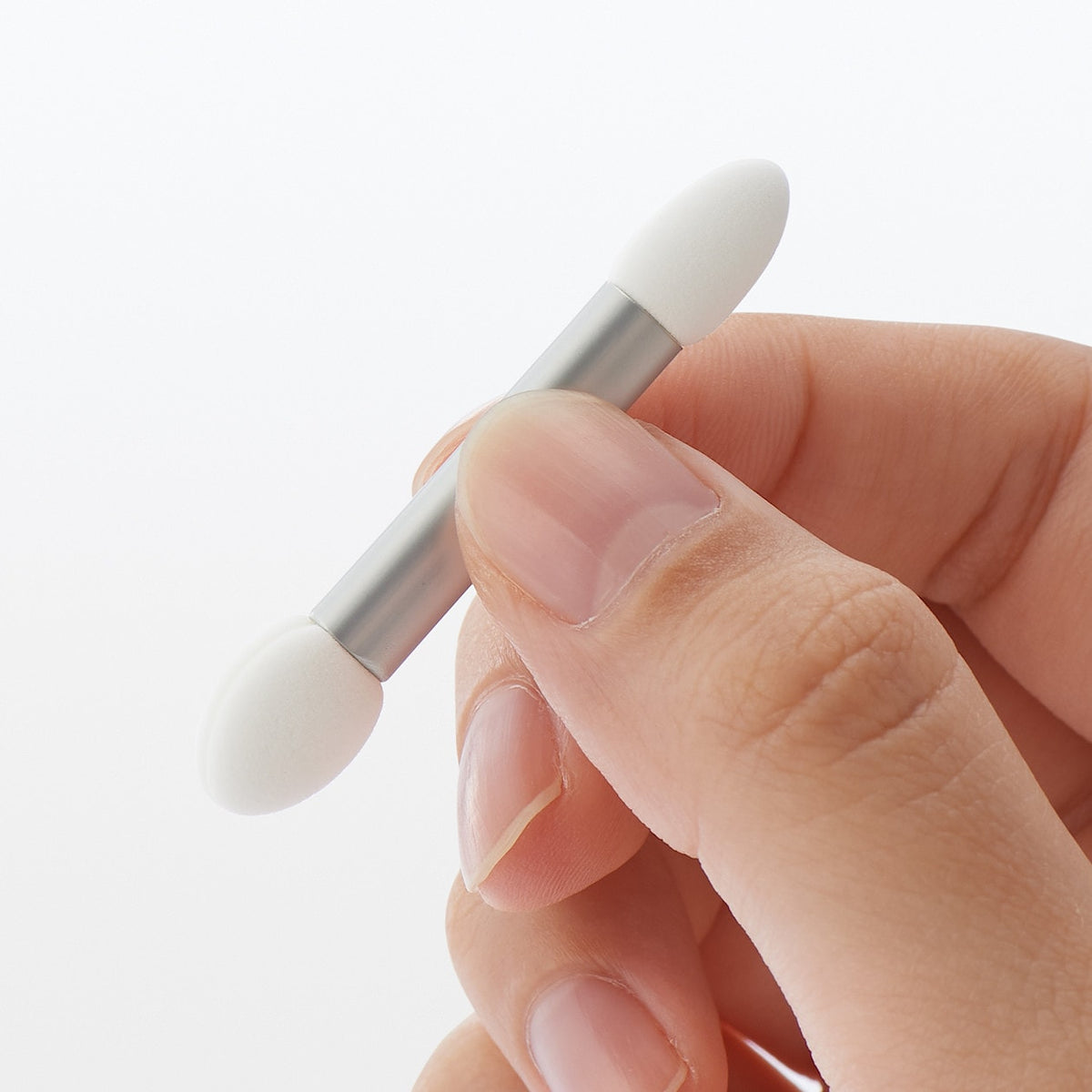 Eye Shadow Sponge For Case | Makeup Applicators | MUJI USA